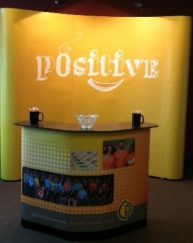 Expolinc Case & Counter Display - Indy Displays