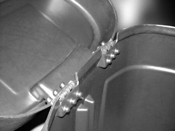 V-Burst Pop Up Hard Case - Indy Displays